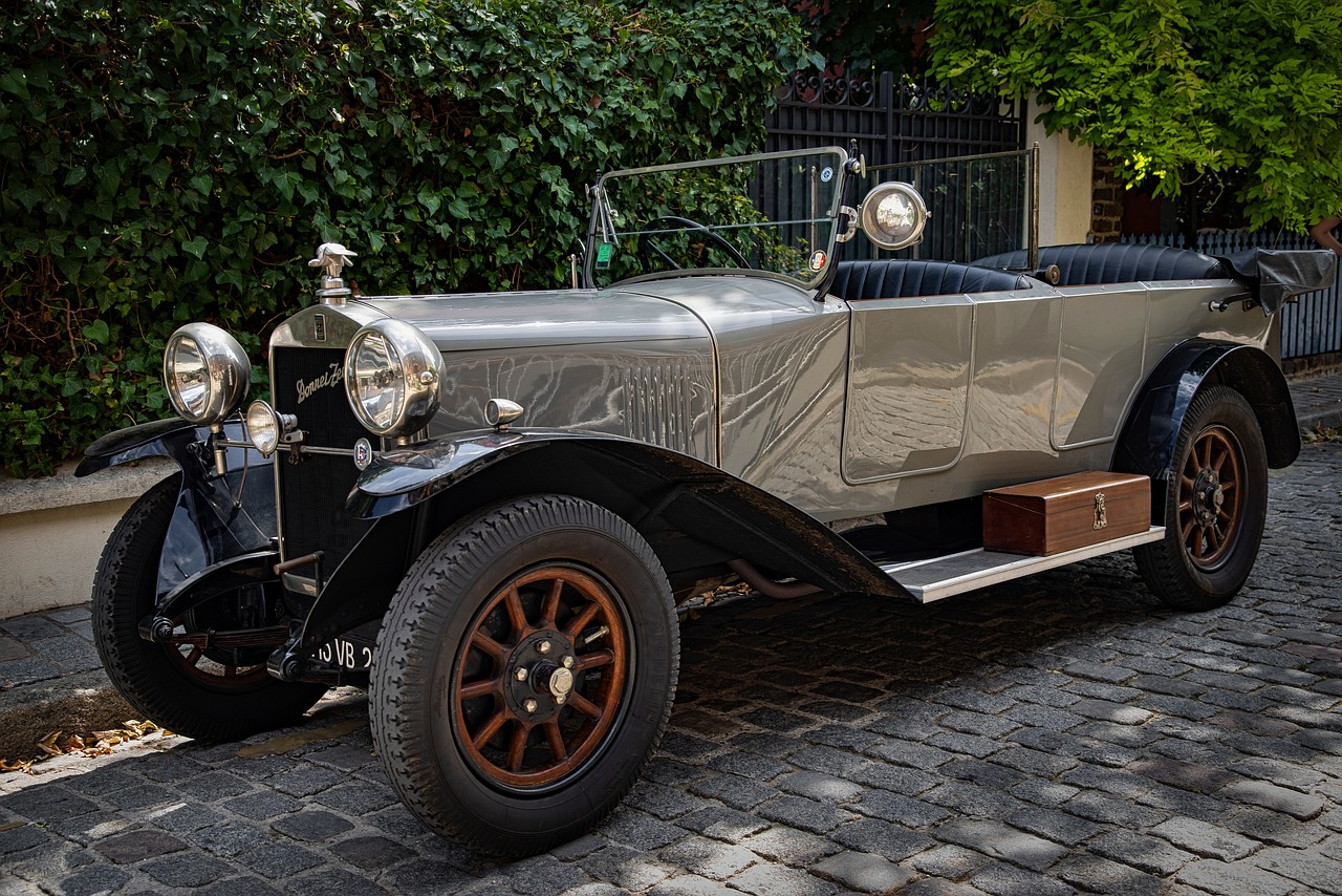 Can you afford to own a historic vehicle? - greenslips.com.au